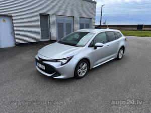Grey Toyota Corolla 2020 in Tallinn, with an engine capacity of 1.20 L and mileage of 101 thousand km for 15700 €, photo 4 on AUTOMOTO.COM.LV