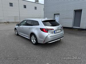 Grey Toyota Corolla 2020 in Tallinn, with an engine capacity of 1.20 L and mileage of 101 thousand km for 15700 €, photo 5 on AUTOMOTO.COM.LV