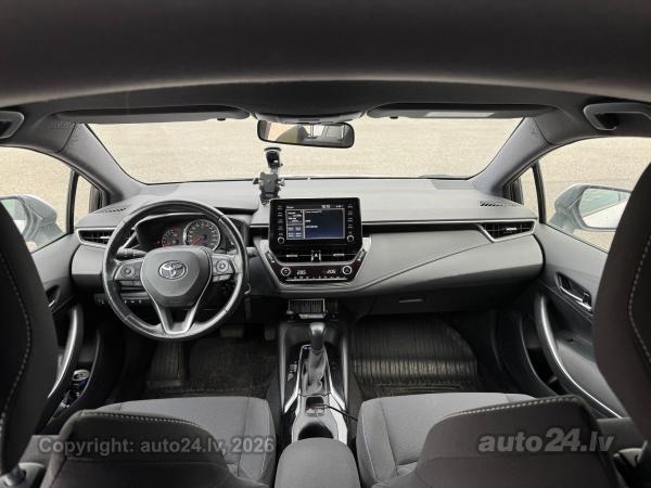 Pelēks Toyota Corolla 2020 Tallina, ar dzinēja tilpumu 1.20 L un nobraukumu 101 tūkst. km par 15700 €, foto 7 vietnē AUTOMOTO.COM.LV