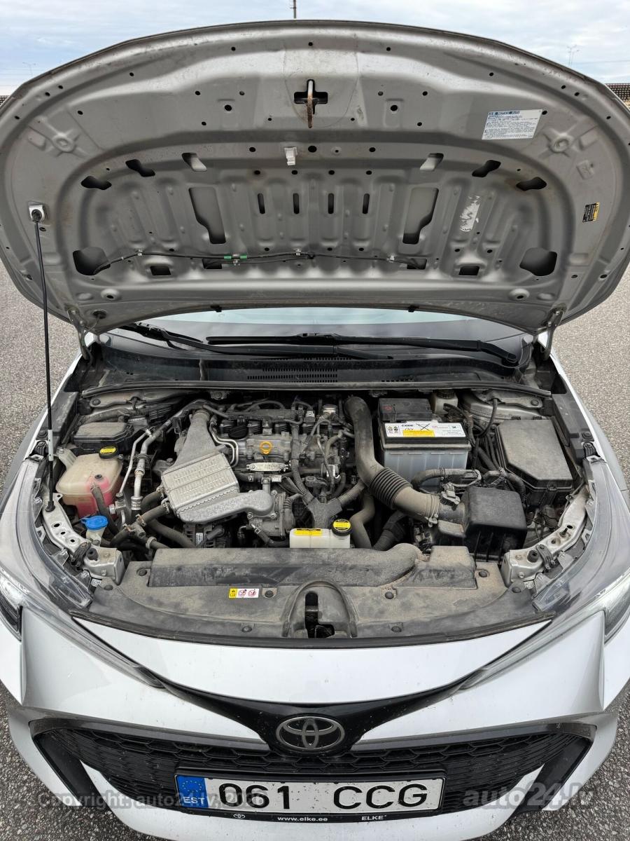 Grey Toyota Corolla 2020 in Tallinn, with an engine capacity of 1.20 L and mileage of 101 thousand km for 15700 €, photo 9 on AUTOMOTO.COM.LV