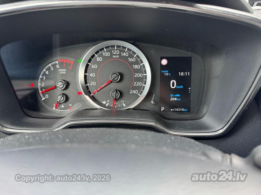 Grey Toyota Corolla 2020 in Tallinn, with an engine capacity of 1.20 L and mileage of 101 thousand km for 15700 €, photo 10 on AUTOMOTO.COM.LV