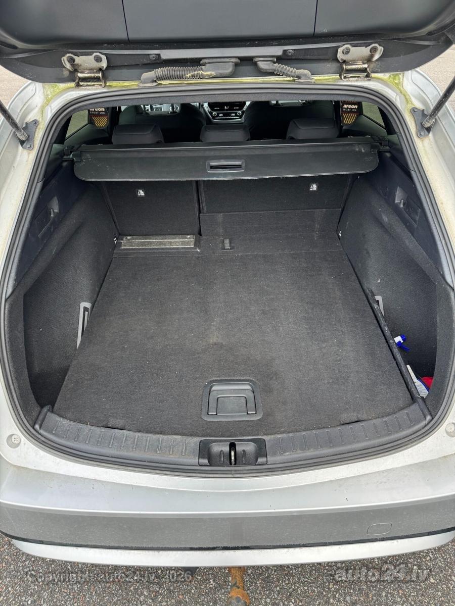 Grey Toyota Corolla 2020 in Tallinn, with an engine capacity of 1.20 L and mileage of 101 thousand km for 15700 €, photo 12 on AUTOMOTO.COM.LV