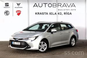 Grey Toyota Corolla 2020 in Riga, with an engine capacity of 2.00 L and mileage of 105 thousand km for 19490 €, photo 1 on AUTOMOTO.COM.LV
