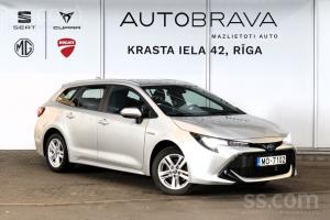 Grey Toyota Corolla 2020 in Riga, with an engine capacity of 2.00 L and mileage of 105 thousand km for 19490 €, photo 4 on AUTOMOTO.COM.LV