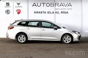 Grey Toyota Corolla 2020 in Riga, with an engine capacity of 2.00 L and mileage of 105 thousand km for 19490 €, photo 6 on AUTOMOTO.COM.LV