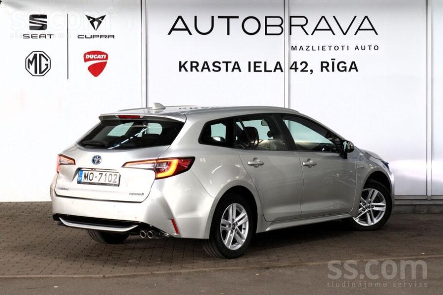 Grey Toyota Corolla 2020 in Riga, with an engine capacity of 2.00 L and mileage of 105 thousand km for 19490 €, photo 9 on AUTOMOTO.COM.LV