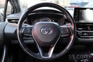 Grey Toyota Corolla 2020 in Riga, with an engine capacity of 2.00 L and mileage of 105 thousand km for 19490 €, photo 12 on AUTOMOTO.COM.LV