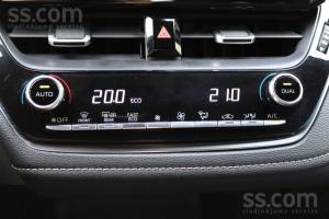 Grey Toyota Corolla 2020 in Riga, with an engine capacity of 2.00 L and mileage of 105 thousand km for 19490 €, photo 17 on AUTOMOTO.COM.LV