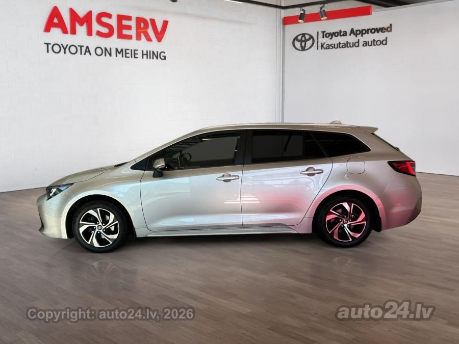 Pelēks Toyota Corolla 2020 Pērnava, ar dzinēja tilpumu 1.20 L un nobraukumu 85 tūkst. km par 14700 €, foto 4 vietnē AUTOMOTO.COM.LV