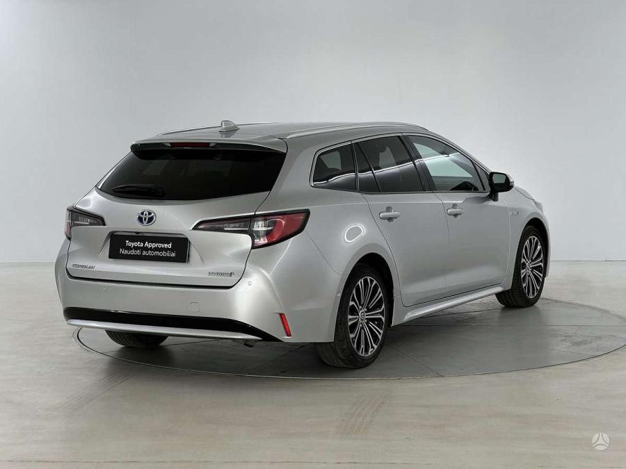 Grey Toyota Corolla 2020 in Vilnius, with an engine capacity of 1.80 L and mileage of 96 thousand km for 20900 €, photo 23 on AUTOMOTO.COM.LV