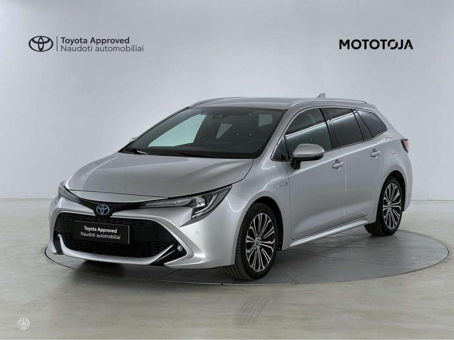 Grey Toyota Corolla 2020 in Vilnius, with an engine capacity of 1.80 L and mileage of 96 thousand km for 20900 €, photo 1 on AUTOMOTO.COM.LV