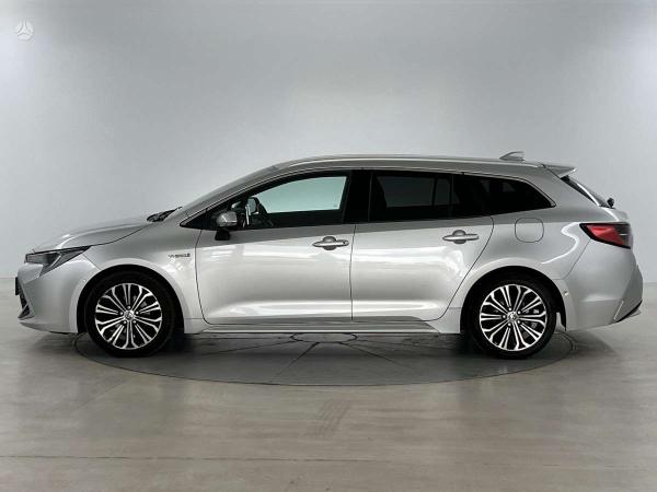 Grey Toyota Corolla 2020 in Vilnius, with an engine capacity of 1.80 L and mileage of 96 thousand km for 20900 €, photo 4 on AUTOMOTO.COM.LV