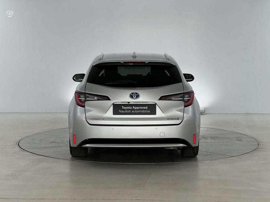 Grey Toyota Corolla 2020 in Vilnius, with an engine capacity of 1.80 L and mileage of 96 thousand km for 20900 €, photo 5 on AUTOMOTO.COM.LV