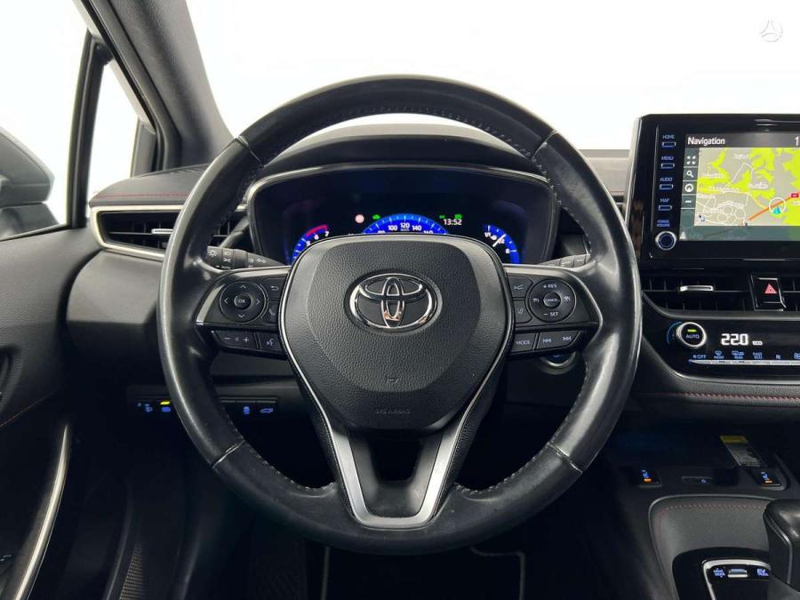 Grey Toyota Corolla 2020 in Vilnius, with an engine capacity of 1.80 L and mileage of 96 thousand km for 20900 €, photo 13 on AUTOMOTO.COM.LV