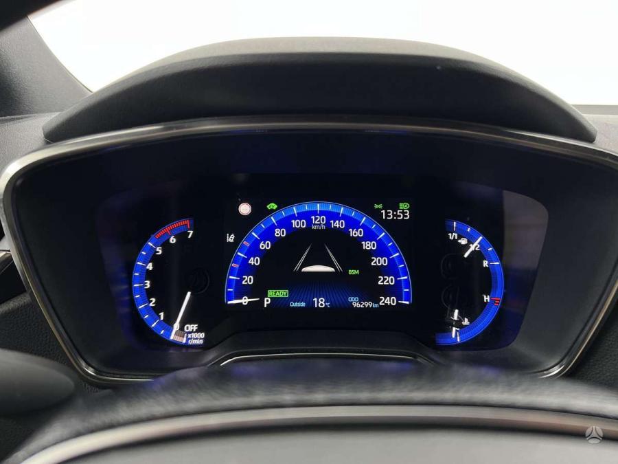 Grey Toyota Corolla 2020 in Vilnius, with an engine capacity of 1.80 L and mileage of 96 thousand km for 20900 €, photo 14 on AUTOMOTO.COM.LV