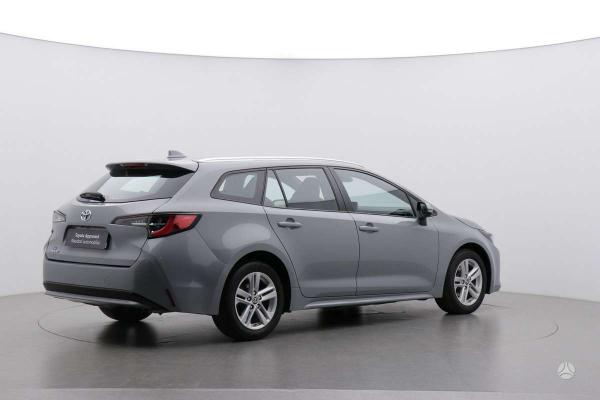 Toyota Corolla 2020 Viļņa vietnē Pelēks Toyota Corolla 2020 Viļņa, ar dzinēja tilpumu 1.20 L un nobraukumu 115 tūkst. km par 14900 €, foto 4 vietnē AUTOMOTO.COM.LV