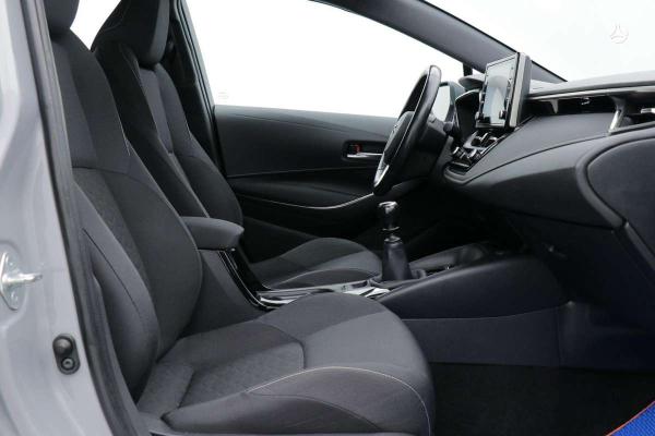 Toyota Corolla 2020 Viļņa vietnē Pelēks Toyota Corolla 2020 Viļņa, ar dzinēja tilpumu 1.20 L un nobraukumu 115 tūkst. km par 14900 €, foto 10 vietnē AUTOMOTO.COM.LV