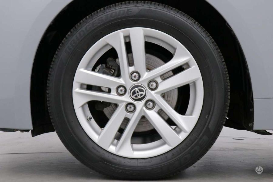 Pelēks Toyota Corolla 2020 Viļņa, ar dzinēja tilpumu 1.20 L un nobraukumu 115 tūkst. km par 14900 €, foto 17 vietnē AUTOMOTO.COM.LV