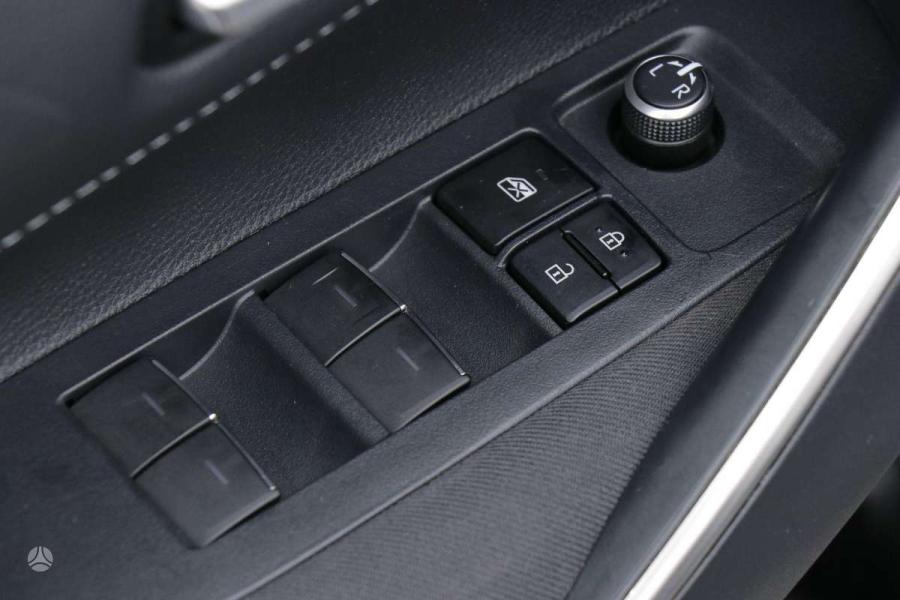 Pelēks Toyota Corolla 2020 Viļņa, ar dzinēja tilpumu 1.20 L un nobraukumu 115 tūkst. km par 14900 €, foto 23 vietnē AUTOMOTO.COM.LV