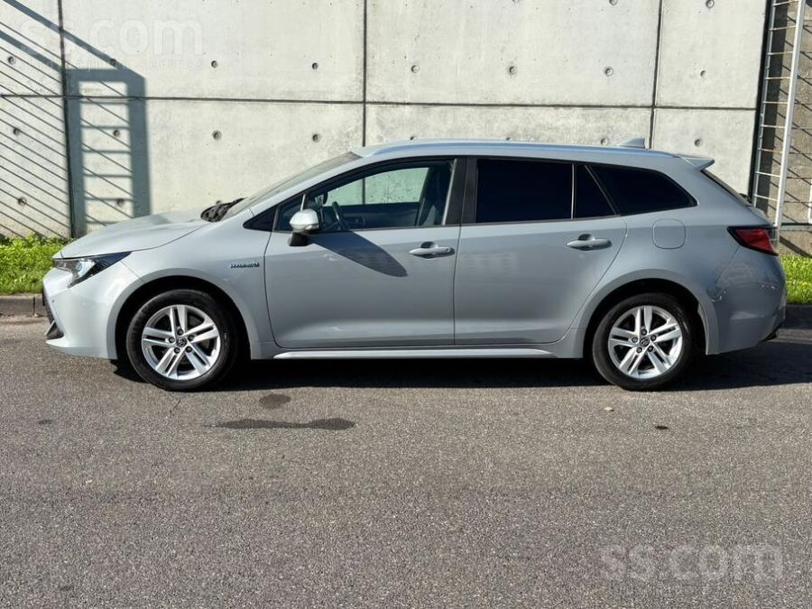 Pelēks Toyota Corolla 2020 Rīga, ar dzinēja tilpumu 2.00 L un nobraukumu 116 tūkst. km par 19500 €, foto 3 vietnē AUTOMOTO.COM.LV