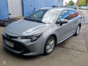 Grey Toyota Corolla 2020 in Vilnius, with an engine capacity of 1.80 L and mileage of 121 thousand km for 15900 €, photo 1 on AUTOMOTO.COM.LV