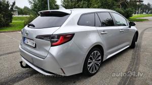 Grey Toyota Corolla 2020 in Tallinn, with an engine capacity of 1.20 L and mileage of 154 thousand km for 11800 €, photo 5 on AUTOMOTO.COM.LV