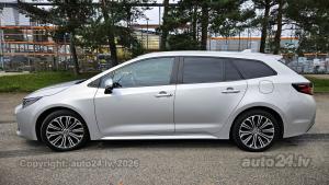Grey Toyota Corolla 2020 in Tallinn, with an engine capacity of 1.20 L and mileage of 154 thousand km for 11800 €, photo 8 on AUTOMOTO.COM.LV