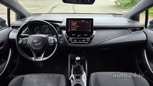 Grey Toyota Corolla 2020 in Tallinn, with an engine capacity of 1.20 L and mileage of 154 thousand km for 11800 €, photo 15 on AUTOMOTO.COM.LV