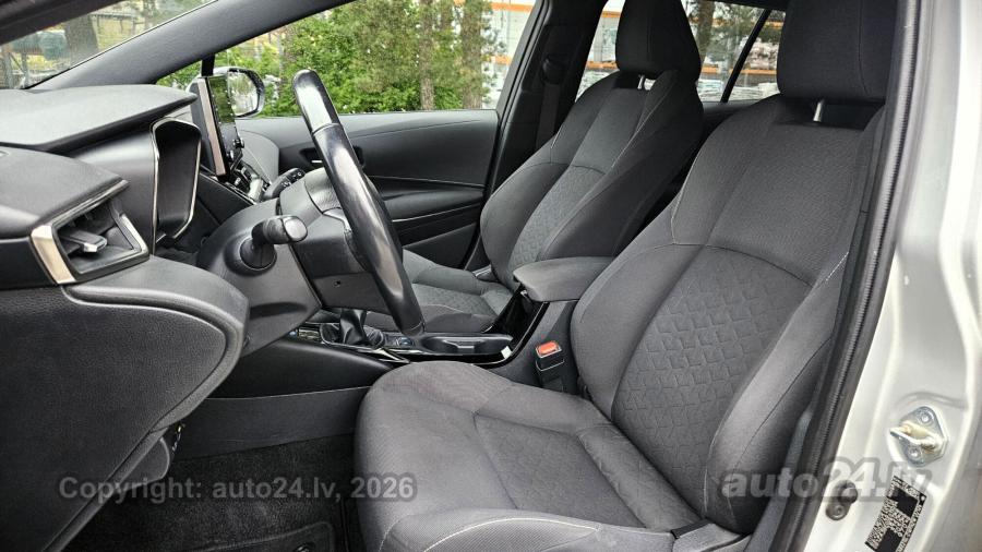 Grey Toyota Corolla 2020 in Tallinn, with an engine capacity of 1.20 L and mileage of 154 thousand km for 11800 €, photo 18 on AUTOMOTO.COM.LV