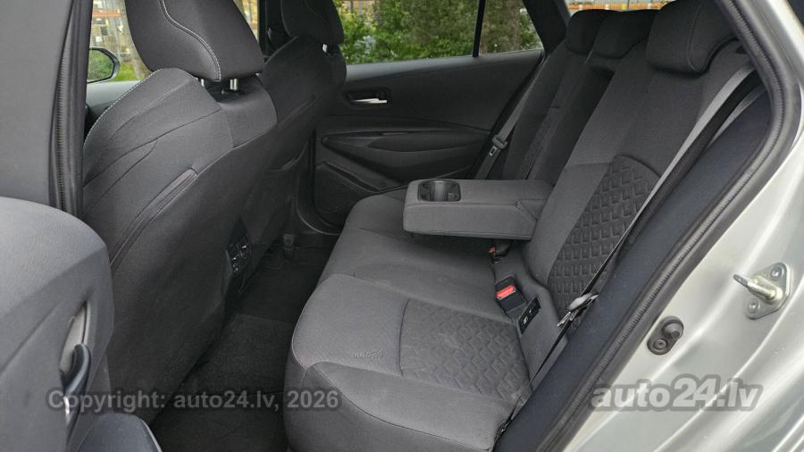 Grey Toyota Corolla 2020 in Tallinn, with an engine capacity of 1.20 L and mileage of 154 thousand km for 11800 €, photo 20 on AUTOMOTO.COM.LV