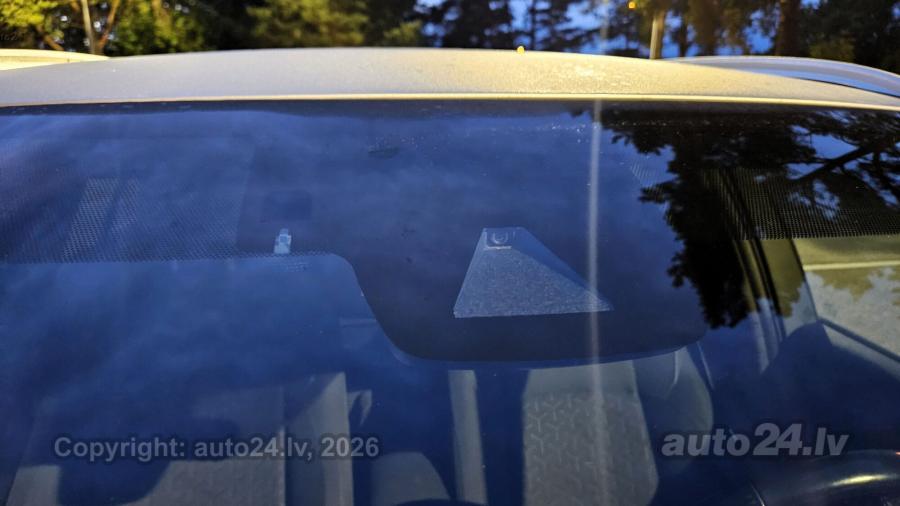 Grey Toyota Corolla 2020 in Tallinn, with an engine capacity of 1.20 L and mileage of 154 thousand km for 11800 €, photo 29 on AUTOMOTO.COM.LV