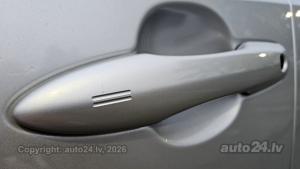 Grey Toyota Corolla 2020 in Tallinn, with an engine capacity of 1.20 L and mileage of 154 thousand km for 11800 €, photo 31 on AUTOMOTO.COM.LV