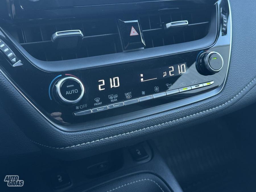 Pelēks Toyota Corolla 2020 Kauņa, ar dzinēja tilpumu 2.00 L un nobraukumu 147 tūkst. km par 18992 €, foto 28 vietnē AUTOMOTO.COM.LV