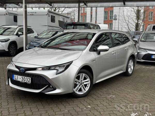 Серый Тойота Королла 2021 в Рига, объемом двигателя 1.80 л и пробегом 73 тыс. км за 17850 €, фото 2 на AUTOMOTO.COM.LV