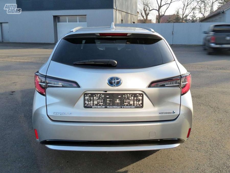 Grey Toyota Corolla 2021 in Kaunas, with an engine capacity of 1.80 L and mileage of 76 thousand km for 22349 €, photo 6 on AUTOMOTO.COM.LV