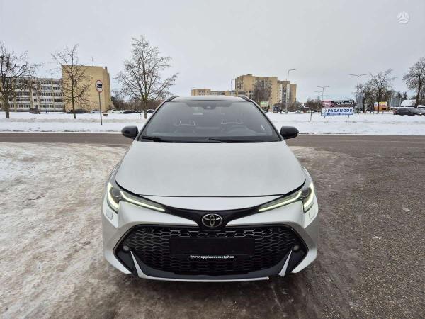 Grey Toyota Corolla 2021 in Panevezys, with an engine capacity of 1.80 L and mileage of 389 thousand km for 12800 €, photo 7 on AUTOMOTO.COM.LV