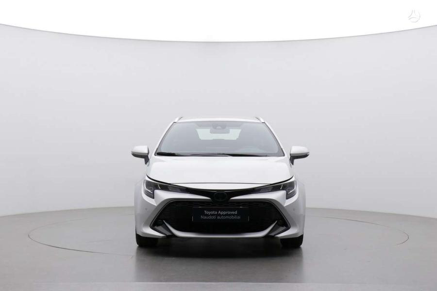 Grey Toyota Corolla 2021 in Vilnius, with an engine capacity of 1.20 L and mileage of 26 thousand km for 16900 €, photo 6 on AUTOMOTO.COM.LV