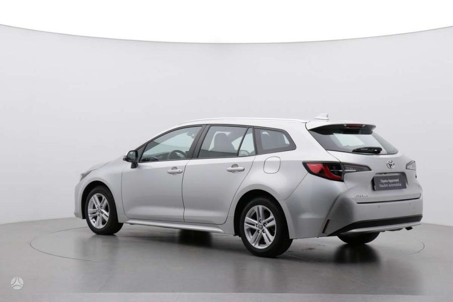 Grey Toyota Corolla 2021 in Vilnius, with an engine capacity of 1.20 L and mileage of 26 thousand km for 16900 €, photo 18 on AUTOMOTO.COM.LV