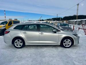 Grey Toyota Corolla 2021 in Vilnius, with an engine capacity of 1.80 L and mileage of 139 thousand km for 17900 €, photo 5 on AUTOMOTO.COM.LV