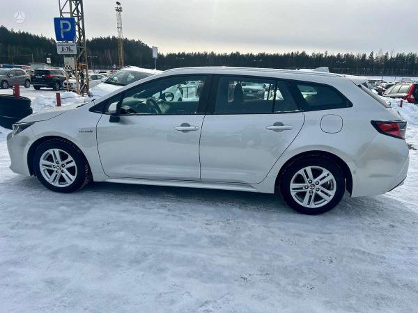 Grey Toyota Corolla 2021 in Vilnius, with an engine capacity of 1.80 L and mileage of 139 thousand km for 17900 €, photo 6 on AUTOMOTO.COM.LV