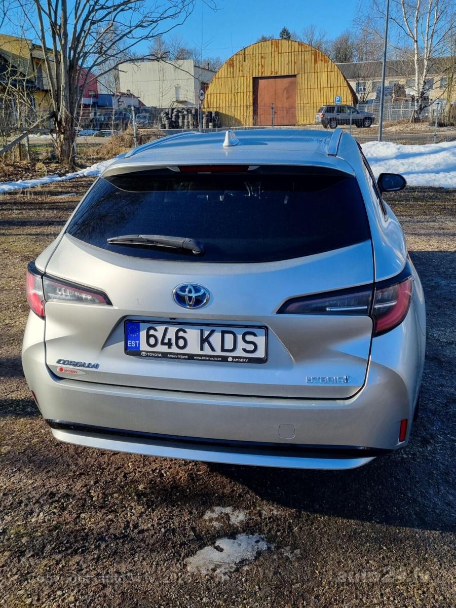 Grey Toyota Corolla 2021 in Viljandi, with an engine capacity of 1.80 L and mileage of 102 thousand km for 18900 €, photo 2 on AUTOMOTO.COM.LV
