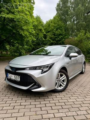 Pelēks Toyota Corolla 2021 Rīga, ar dzinēja tilpumu 1.80 L un nobraukumu 118 tūkst. km par 16500 €, foto  vietnē AUTOMOTO.COM.LV