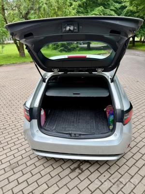 Grey Toyota Corolla 2021 in Riga, with an engine capacity of 1.80 L and mileage of 118 thousand km for 16500 €, photo 8 on AUTOMOTO.COM.LV