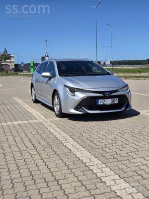 Grey Toyota Corolla 2021 in Riga, with an engine capacity of 1.80 L and mileage of 198 thousand km for 14999 €, photo 10 on AUTOMOTO.COM.LV