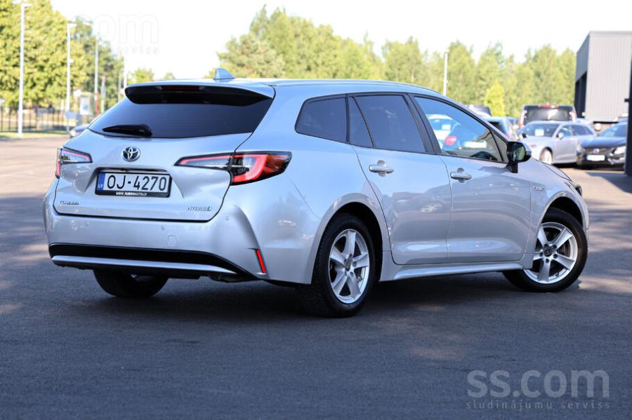 Pelēks Toyota Corolla 2021 Jelgava, ar dzinēja tilpumu 1.80 L un nobraukumu 0 tūkst. km par 16850 €, foto 5 vietnē AUTOMOTO.COM.LV