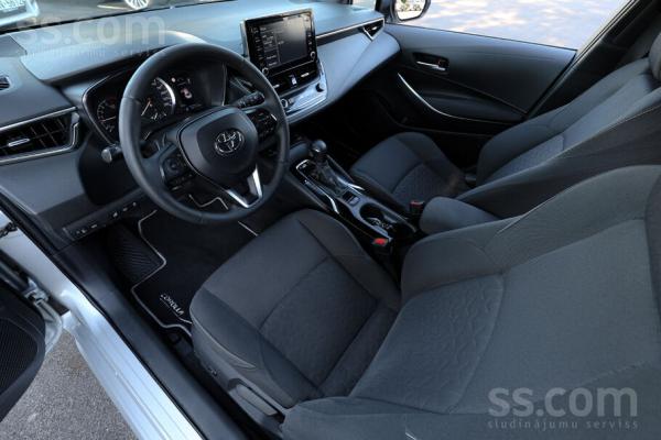 Grey Toyota Corolla 2021 in Jelgava, with an engine capacity of 1.80 L and mileage of 0 thousand km for 16850 €, photo 8 on AUTOMOTO.COM.LV