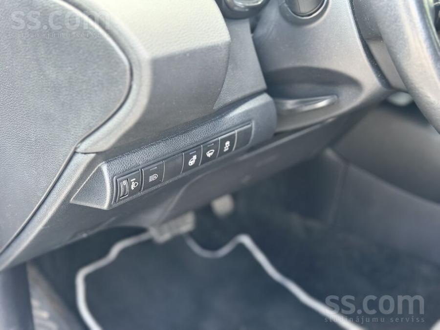 Grey Toyota Corolla 2021 in Riga, with an engine capacity of 1.80 L and mileage of 69 thousand km for 17850 €, photo 16 on AUTOMOTO.COM.LV