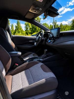 Pelēks Toyota Corolla 2021 Šauļi, ar dzinēja tilpumu 1.80 L un nobraukumu 305 tūkst. km par 14400 €, foto 7 vietnē AUTOMOTO.COM.LV