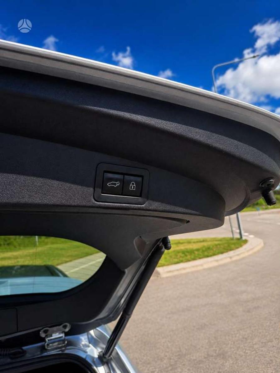 Pelēks Toyota Corolla 2021 Šauļi, ar dzinēja tilpumu 1.80 L un nobraukumu 305 tūkst. km par 14400 €, foto 10 vietnē AUTOMOTO.COM.LV