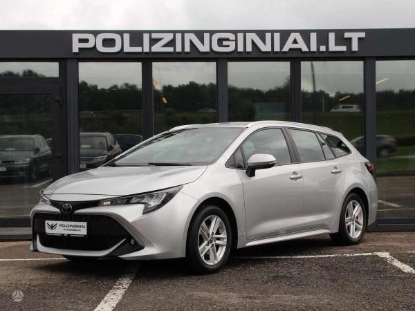 Grey Toyota Corolla 2021 in Vilnius, with an engine capacity of 1.20 L and mileage of 144 thousand km for 13950 €, photo 1 on AUTOMOTO.COM.LV